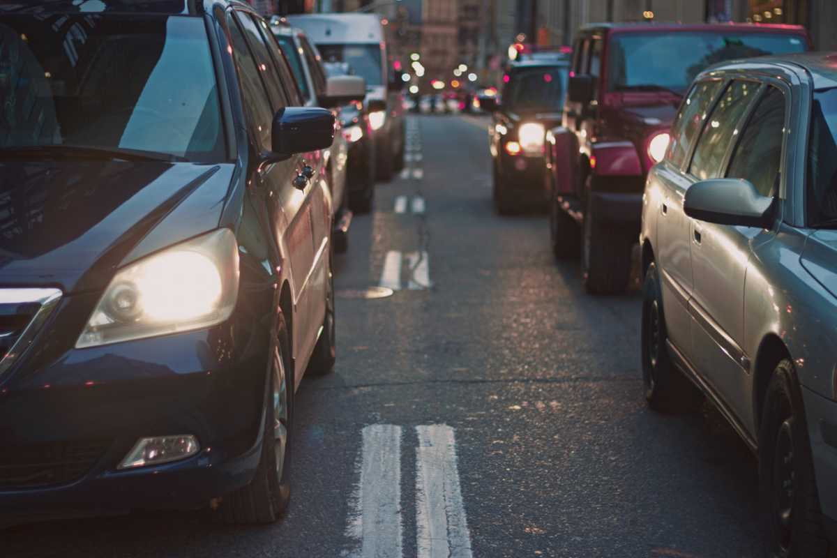 5 Benefits Of Vehicle Tracking Systems For Businesses Trackaphone